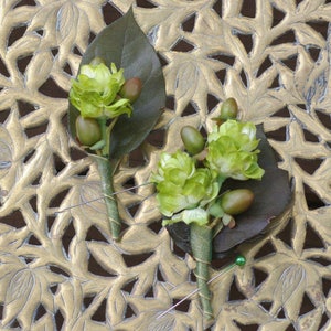 SILK Hops and Hypericum Berry Boutonniere a Green Alternative to ...
