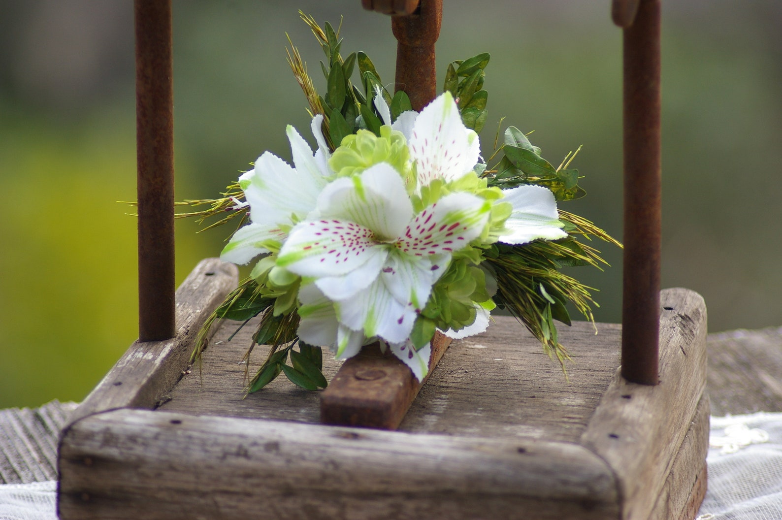 Silk Hops Boutonniere or Corsage Dried Green Boxwood Grass | Etsy