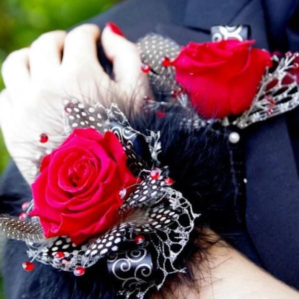 Goth Corsage - Etsy