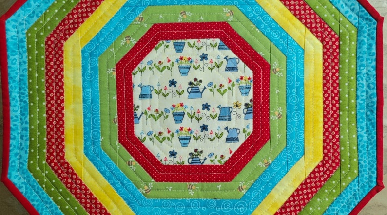 Homemade GARDENERS Themed QUILT for Sale Mom Friends OCTAGON Table ...