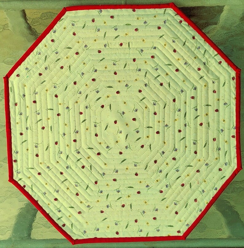 Homemade GARDENERS Themed QUILT for Sale Mom Friends OCTAGON Table ...