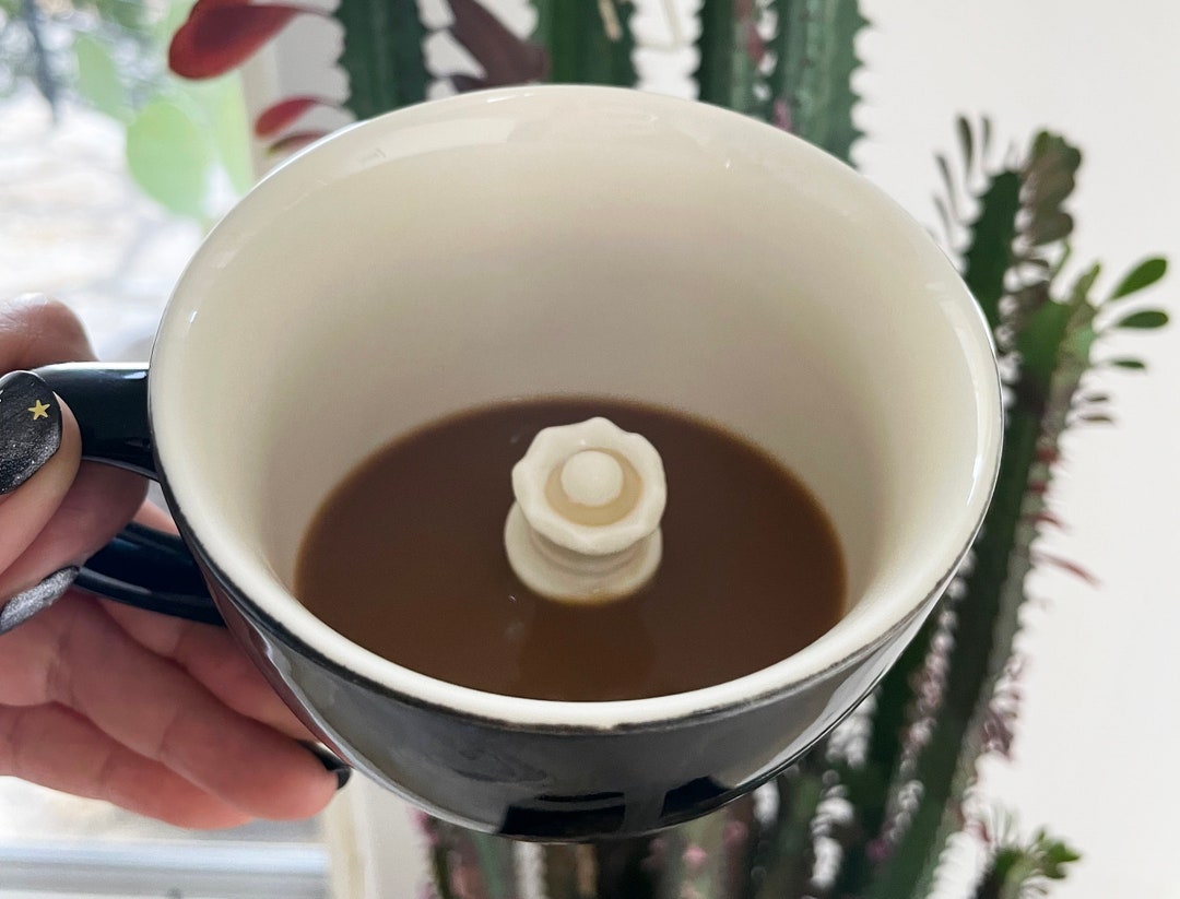 Queen of Chess Mug by CREATURE CUPS | Hidden Chess Piece | Queens ...