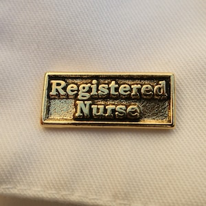 Registered Nurse Gold Lapel Pin- CC663G- Nursing Pins and Gifts- RN ...