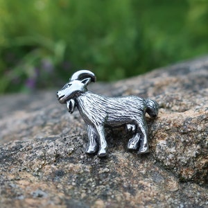 Goat Lapel Pin- CC639- Goat, Farm, Farming, G.O.A.T, Greatest of All ...