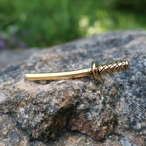 Gold Samurai Sword Lapel Pin- CC511G- Katana, Japanese Swords, Feudal ...
