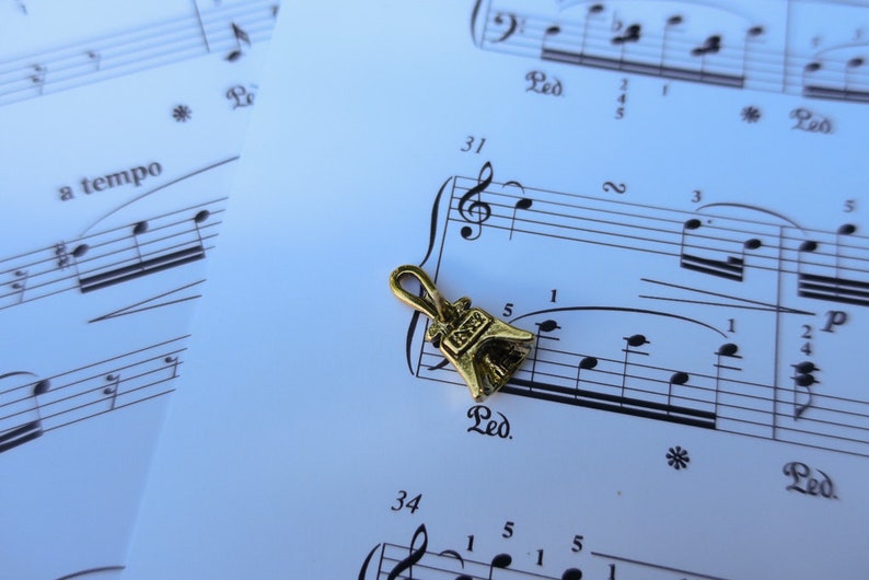 Gold Handbell Lapel Pin- CC227G- Handbell, Bell, Percussion, and ...