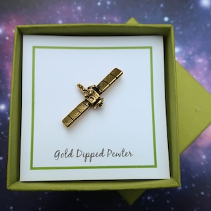 Gold Satellite Lapel Pin- CC210G- Science and Space Pins for Scientists ...