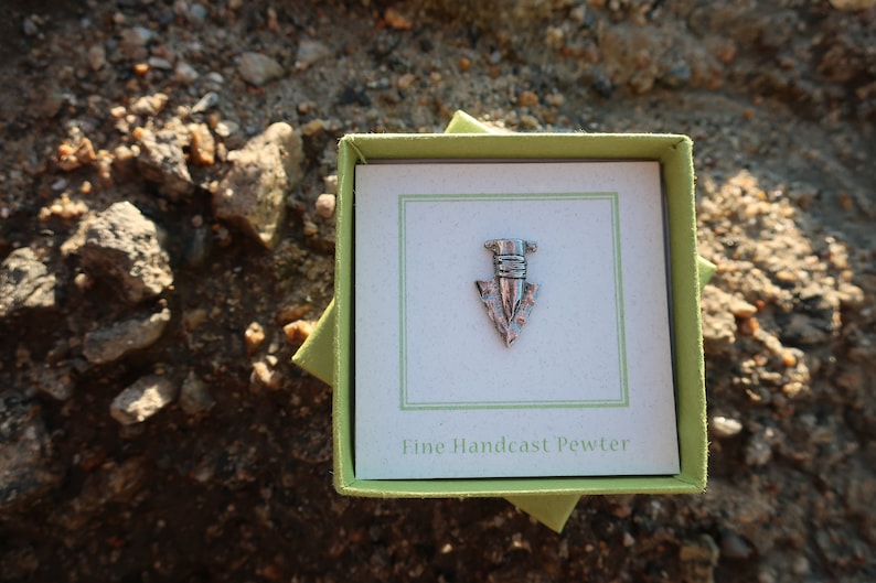 Arrowhead Lapel Pin CC410 Arrows Artifacts Archery Stone - Etsy