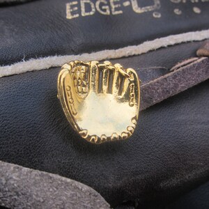 Gold Baseball Glove Lapel Pin- CC160G- Baseball, Baseball Player ...