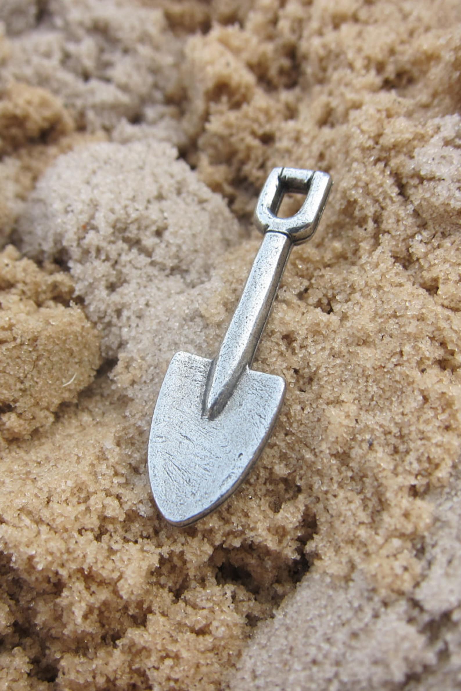 Shovel Lapel Pin - CC228- Groundbreaking Lapel Pins - Etsy