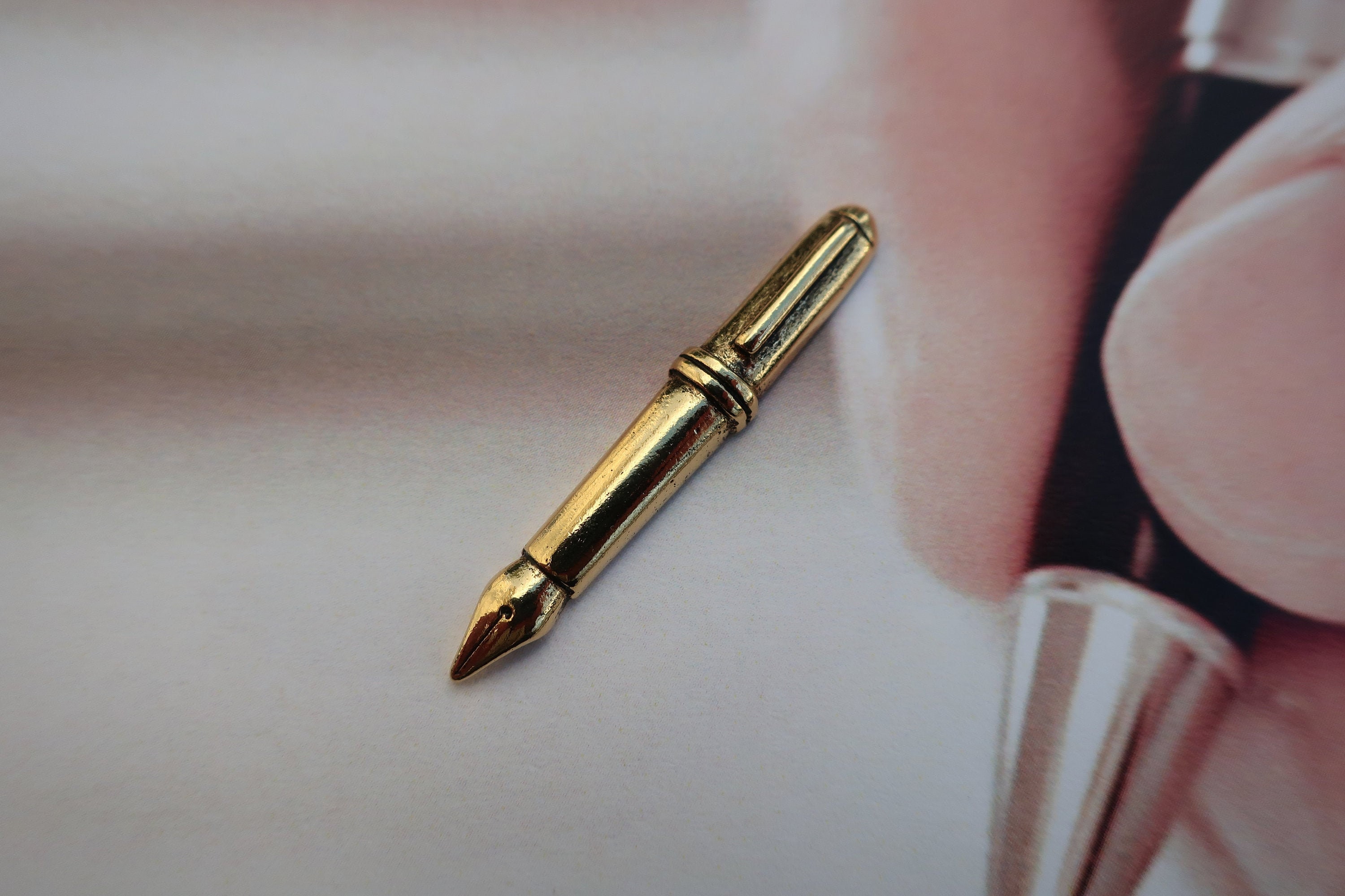 Pen Gold Dipped Pewter Lapel Pin- CC322G- Pen, Writing, and Literature ...