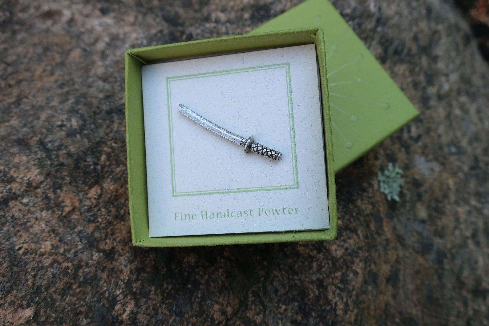 Samurai Sword Lapel Pin - CC511- Katana, Japanese Swords, Feudal Japan ...