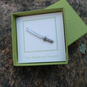 Samurai Sword Lapel Pin - CC511- Katana, Japanese Swords, Feudal Japan ...