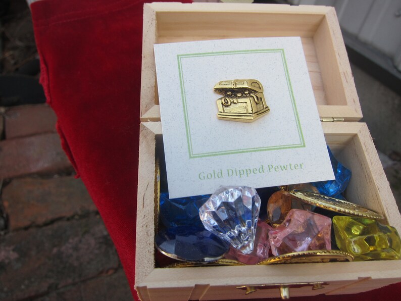 Gold Treasure Chest- CC587G- Treasure, Jewels, and Pirate Pins - Etsy