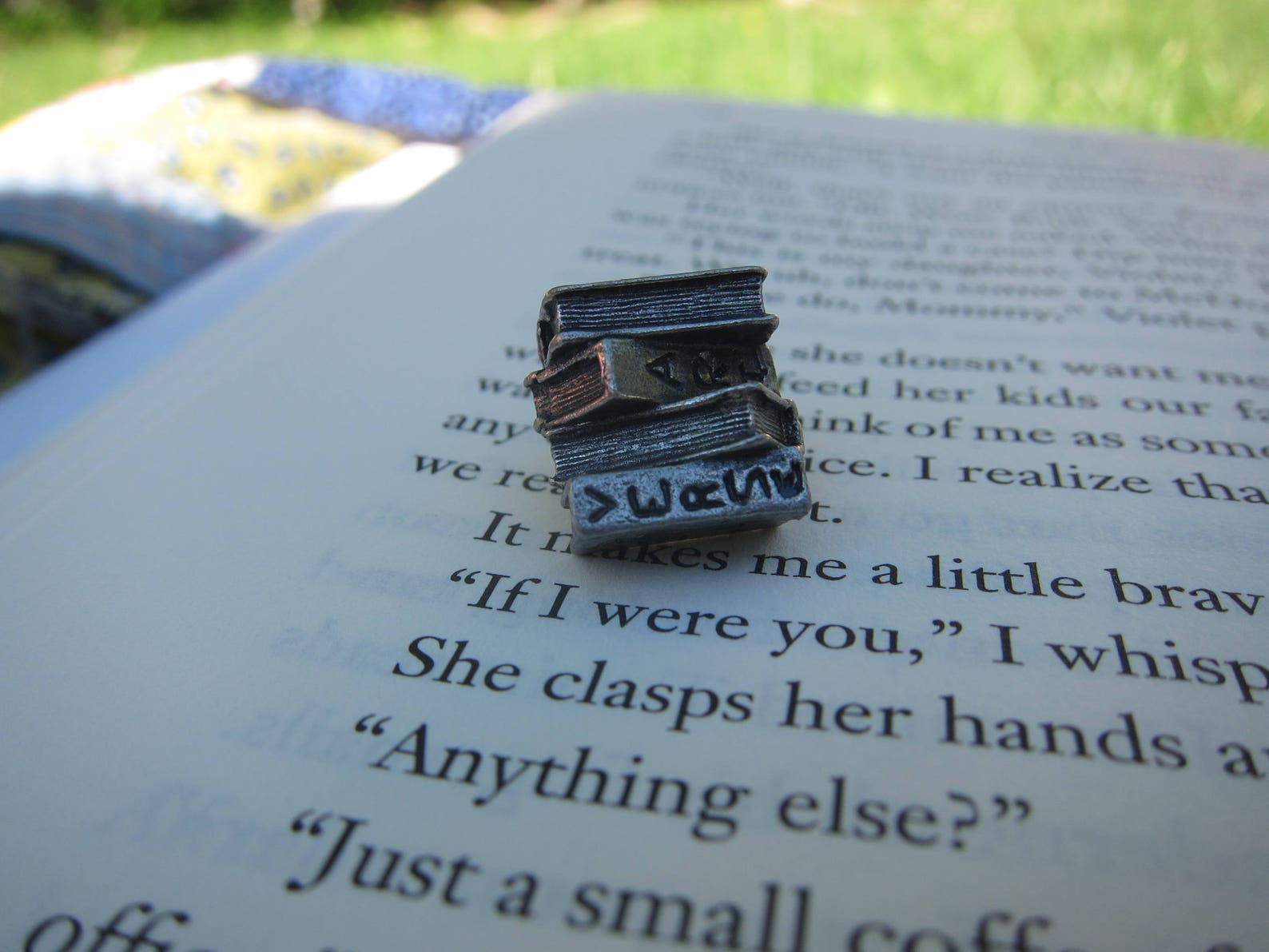 Stack of Books Lapel Pin CC444 Reading Literature and | Etsy