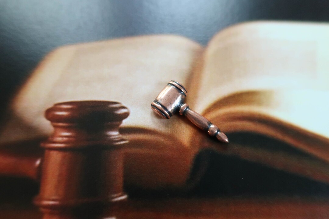 Gavel Copper Lapel Pin-cc553c-law, Courts of Law, Succession, Mallet ...