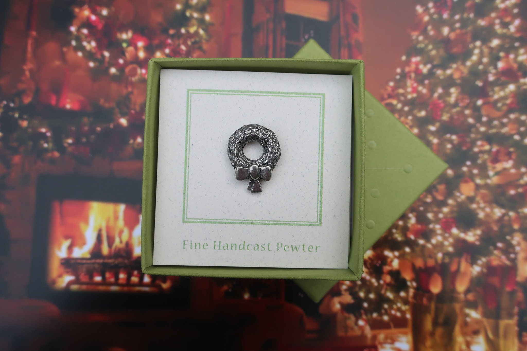 Wreath Lapel Pin CC311 Wreath Winter Holiday and - Etsy