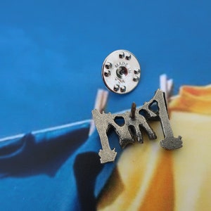 Laundry Lapel Pin - CC108- Clothes, Laundry, Air Dry - Etsy