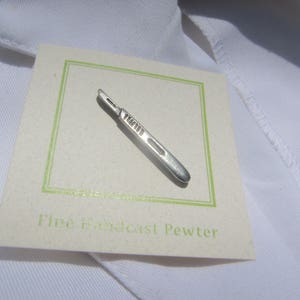 Scalpel Lapel Pin - CC538- Medical and Hospital Pins, Surgeon and ...