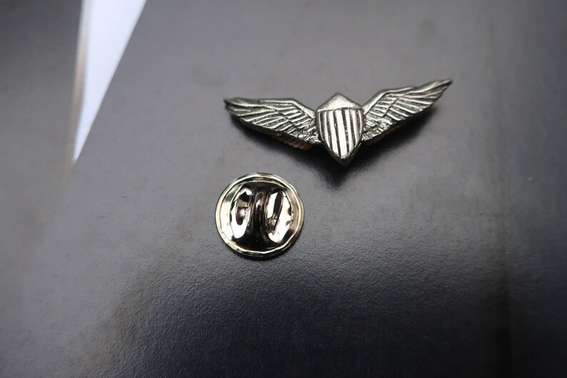 Pilot Wings Lapel Pin- CC497- Aviation Pins - Etsy Canada