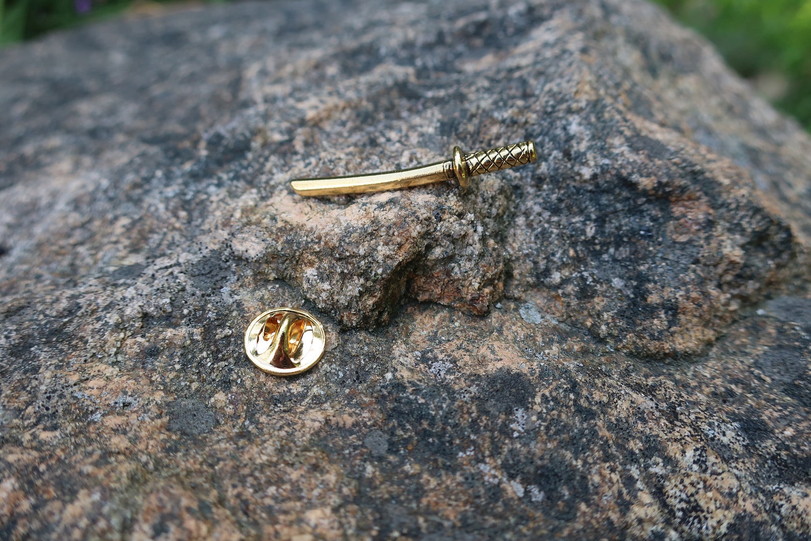 Gold Samurai Sword Lapel Pin CC511G Katana Japanese Swords - Etsy