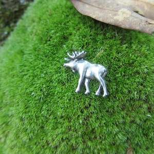 Moose Lapel Pin - CC131- Moose, Elk, Nature, Wildlife, and Woodland ...