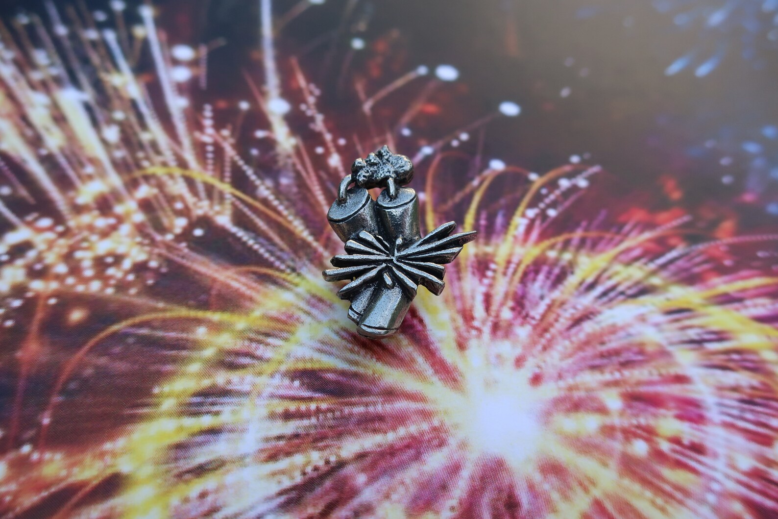 Dynamite Lapel Pin - CC567- Explosive, Fire Crackers, Fire Works ...