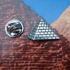 Pyramid Lapel Pin - CC550- Egyptian Pyramids- Greek Structures ...