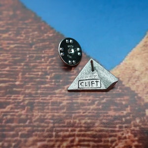 Pyramid Lapel Pin - CC550- Egyptian Pyramids- Greek Structures ...