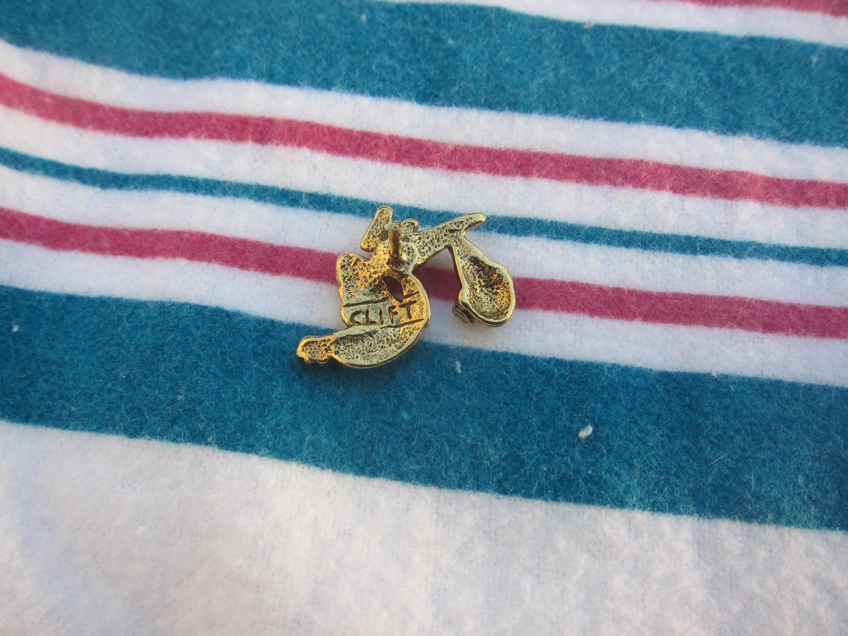 Gold Stork Lapel Pin- CC552G- Baby, Baby Shower and Labor and Delivery ...