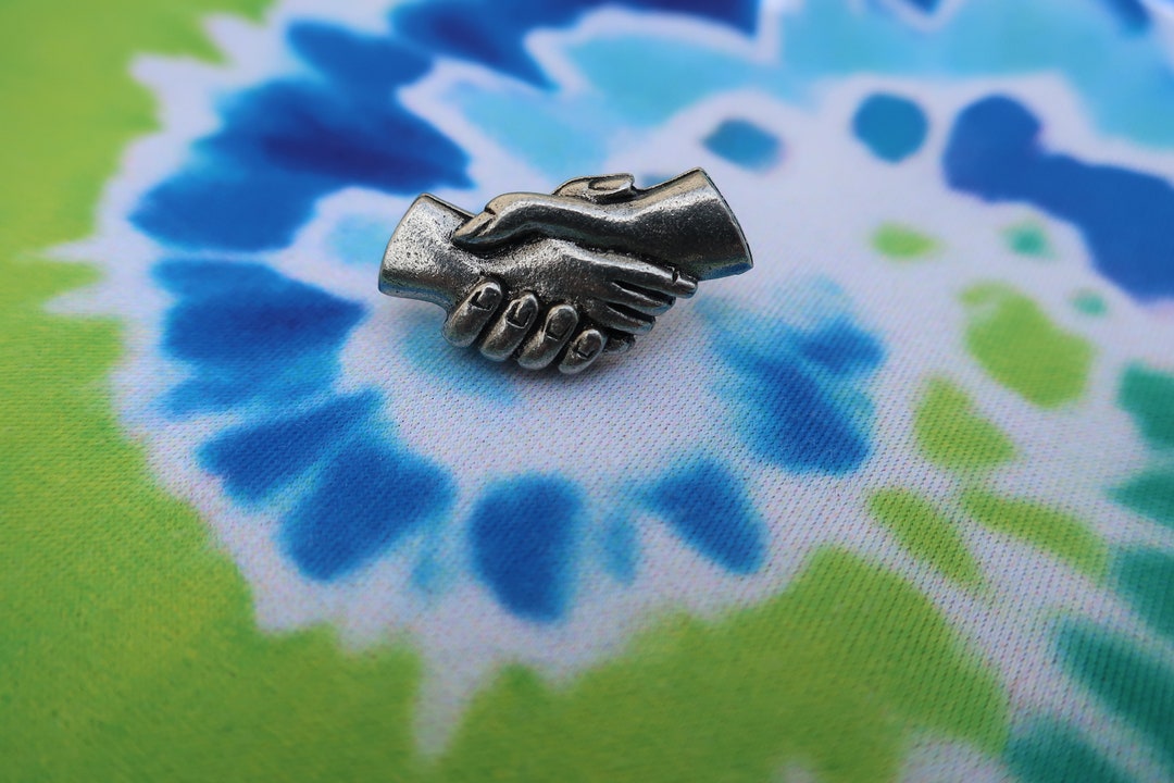 Handshake Lapel Pin - CC371- Handshake, Agreement, Working Together ...