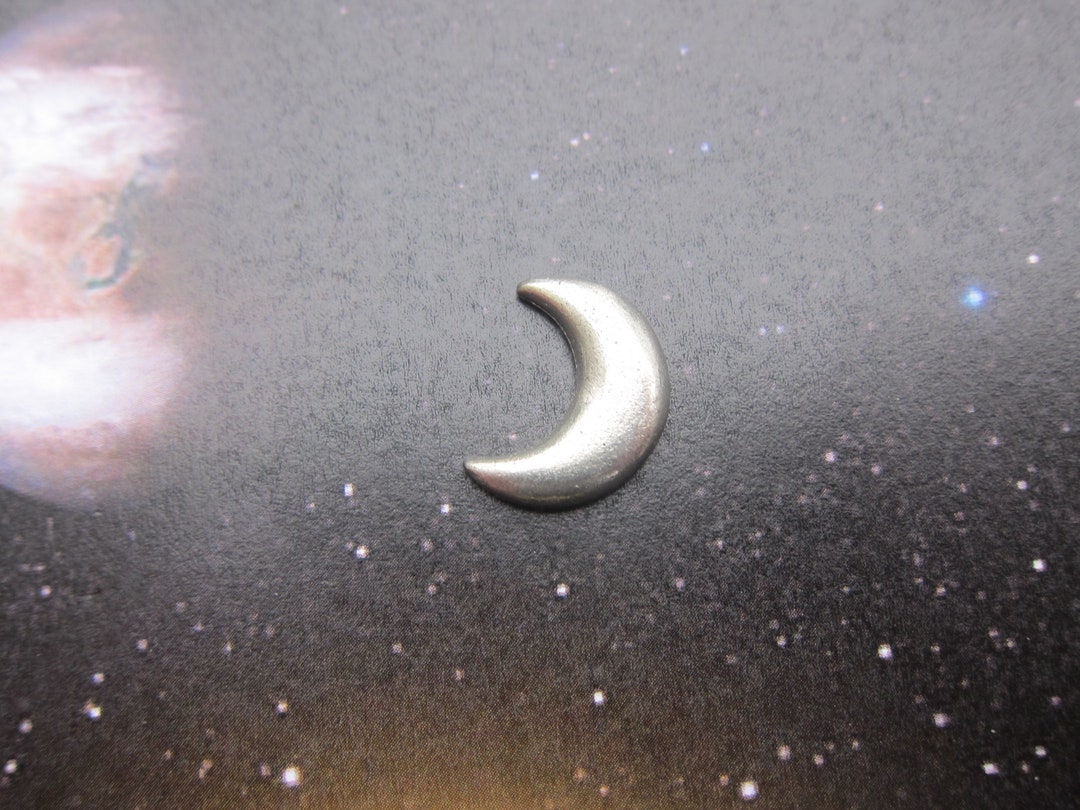 Crescent Moon Lapel Pin- CC457- Crescent, Moon, Space and Astronomy ...