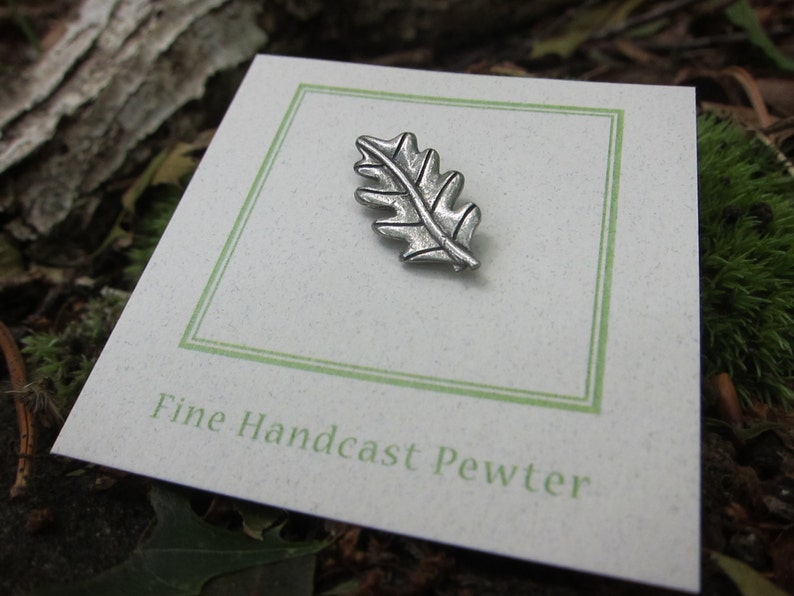 Oak Leaf Lapel Pin- CC485- Nature, Hiking, Foliage and Tree Lapel Pins ...