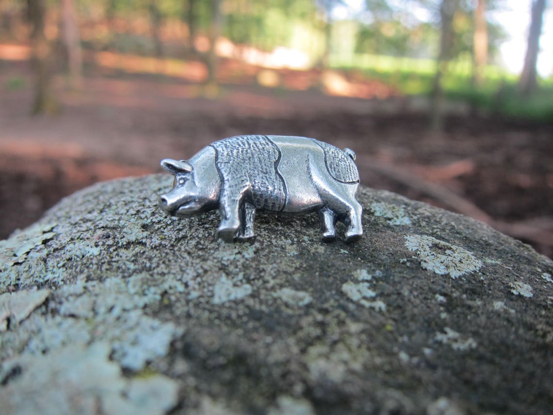 Pig Lapel Pin - CC102- Farm Animal Pins- Farm Party Favors- Farm ...