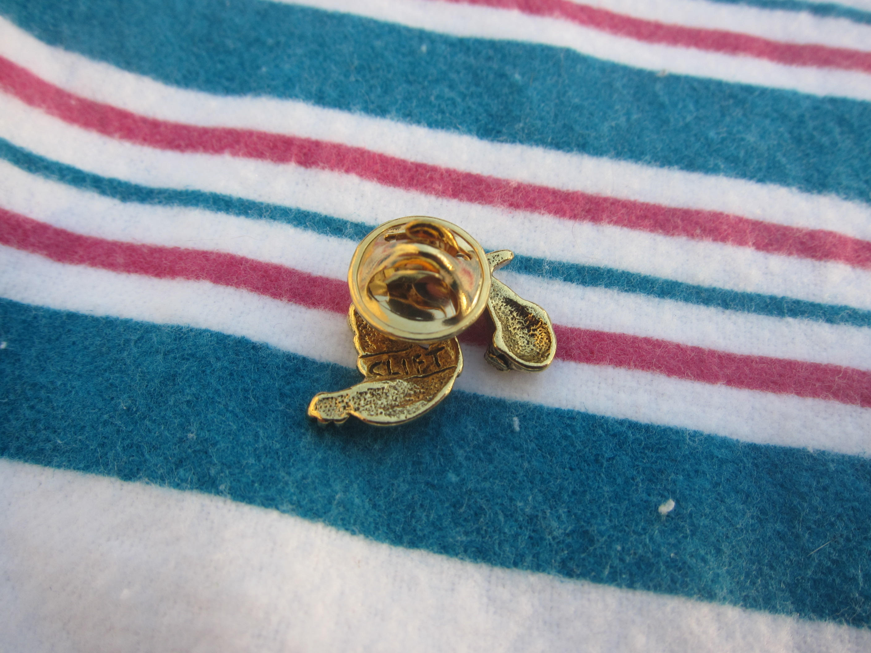 Gold Stork Lapel Pin- CC552G- Baby, Baby Shower and Labor and Delivery ...