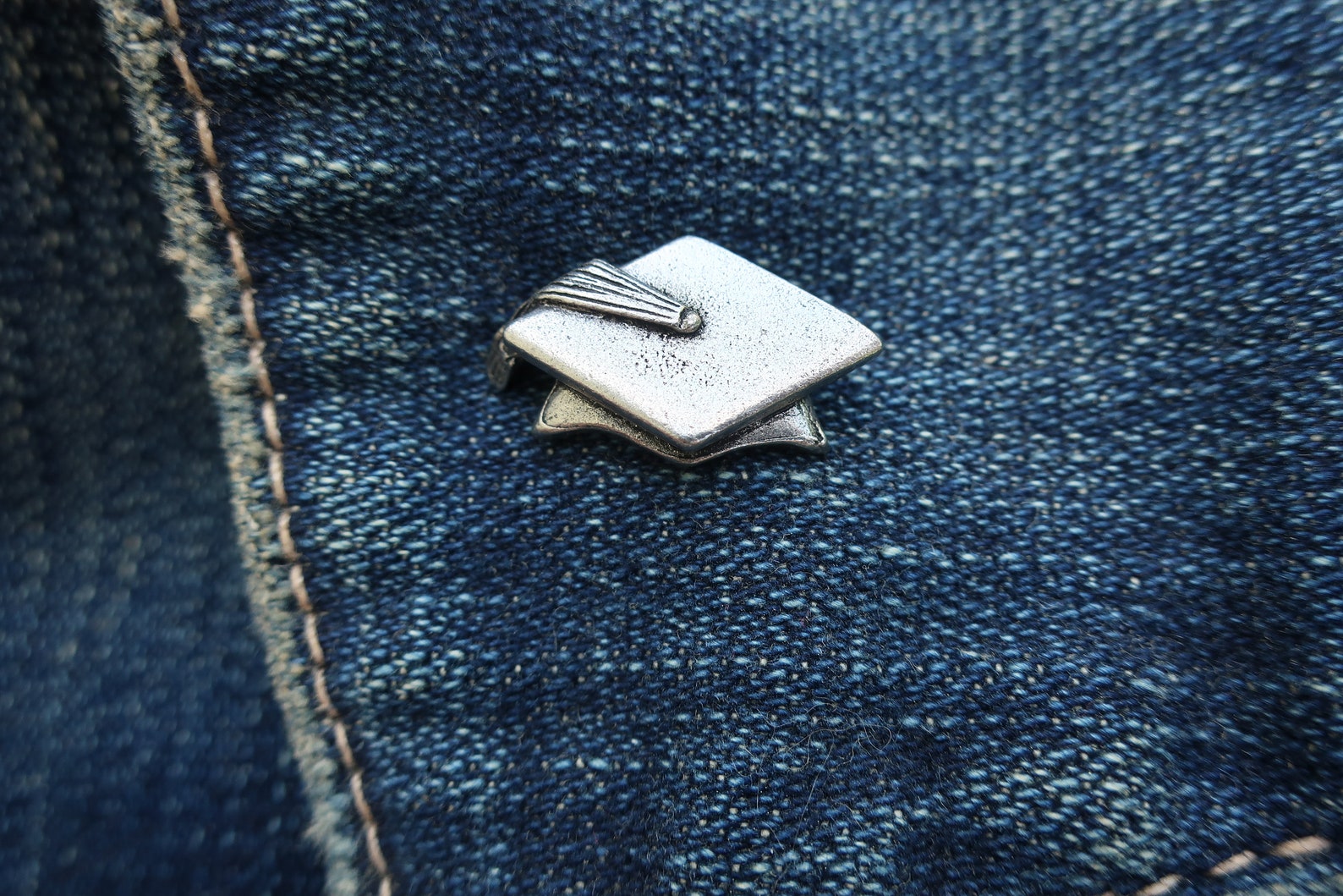 Graduation Cap Lapel Pin CC504 Grad Graduate Graduation | Etsy
