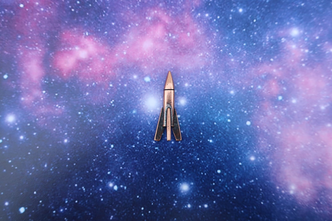 Copper Rocket Lapel Pin- CC212C- Missile, Spacecraft, Aircraft, and ...