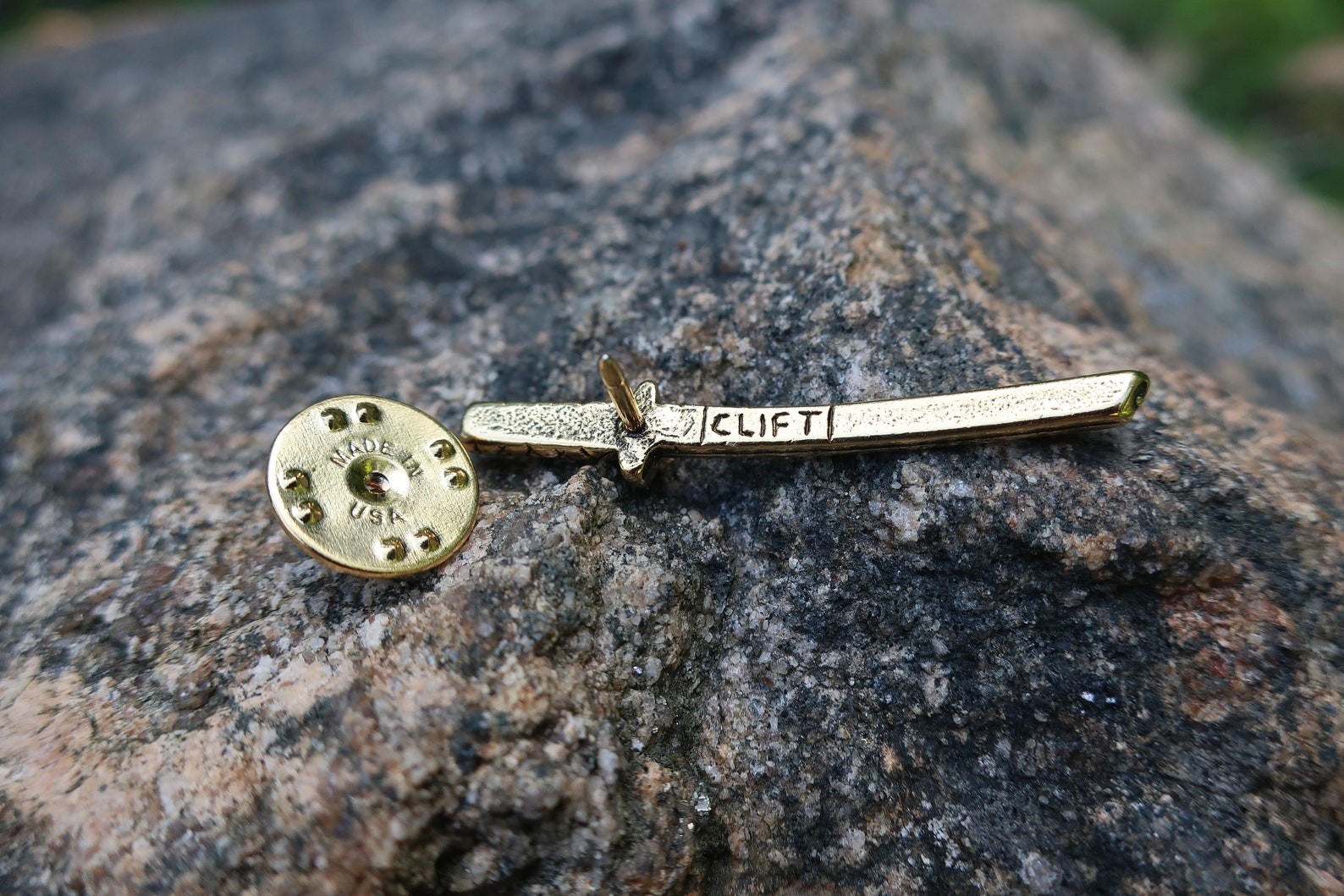 Gold Samurai Sword Lapel Pin CC511G Katana Japanese Swords | Etsy