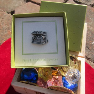 Treasure Chest Lapel Pin- CC587- Treasure, Jewels, and Pirate Pins - Etsy
