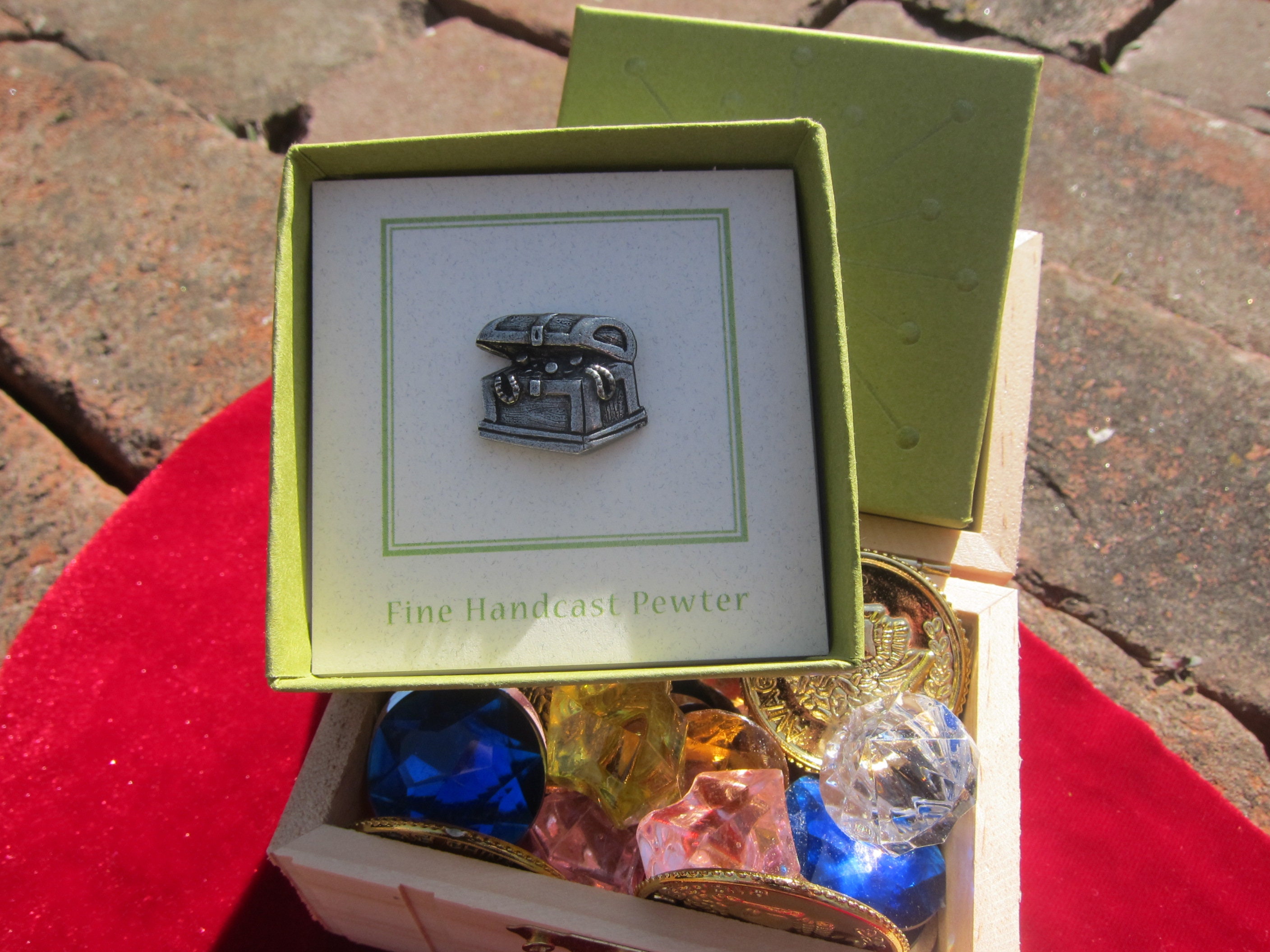 Treasure Chest Lapel Pin CC587 Treasure Jewels and Pirate - Etsy