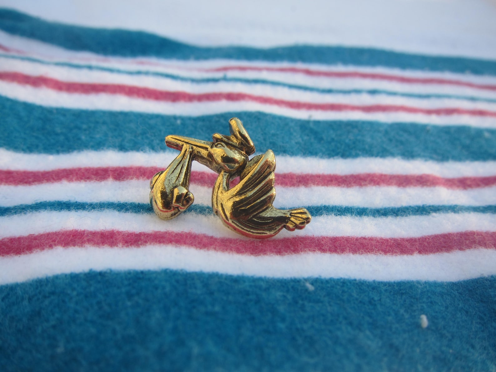 Gold Stork Lapel Pin- CC552G- Baby, Baby Shower and Labor and Delivery ...