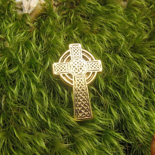 Gold Celtic Knot Lapel Pin CC596G Irish Infinity and - Etsy