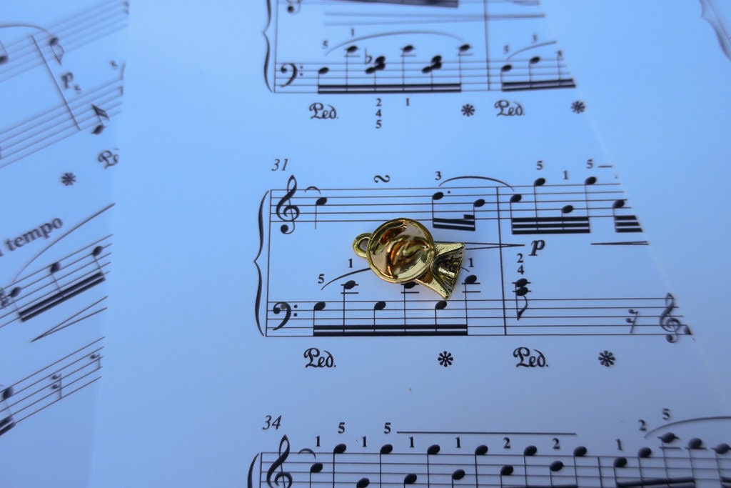 Gold Handbell Lapel Pin- CC227G- Handbell, Bell, Percussion, and ...