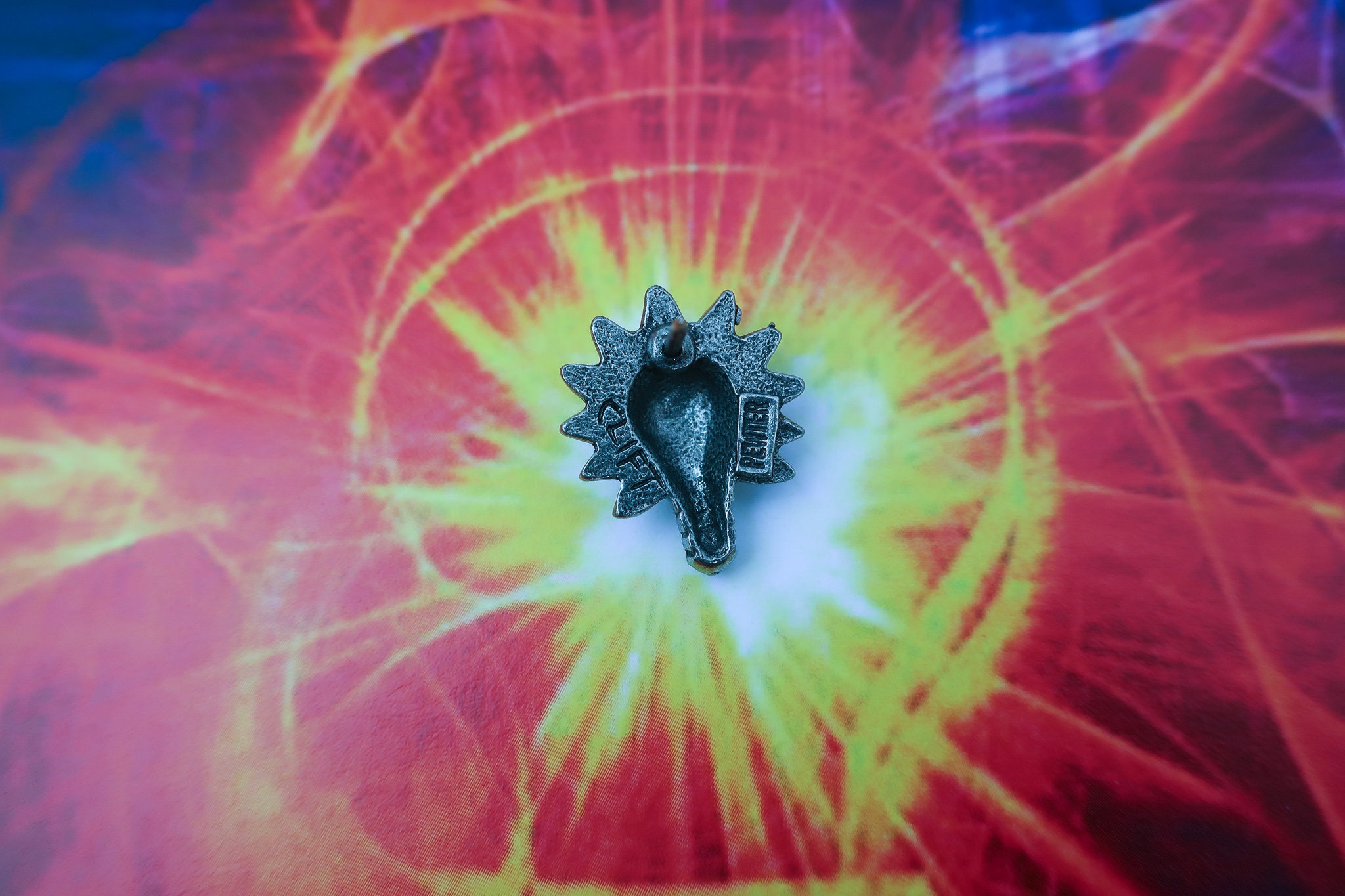 Lightbulb Lapel Pin CC164 Electric Electricity Bright - Etsy