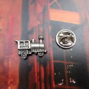 Train Lapel Pin - CC181- Locomotion, Transportation, and Railroad Pins ...