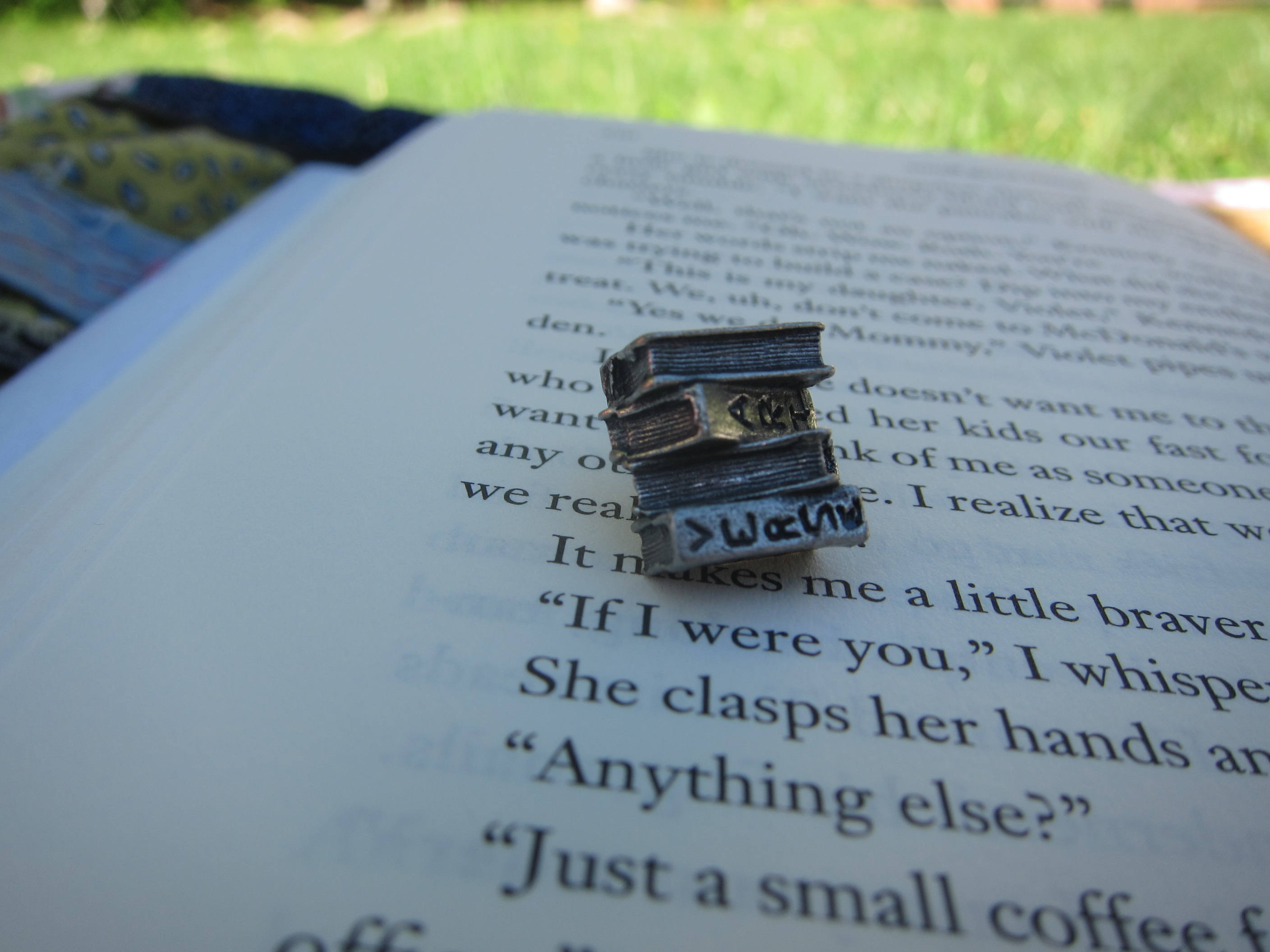 Stack of Books Lapel Pin CC444 Reading Literature and | Etsy