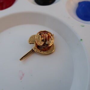 Artist Palette Lapel Pin- CC334G- Art, Paint, Painting, Artistic and ...