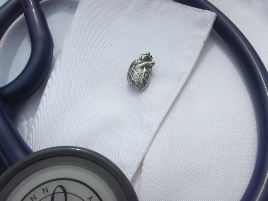 Human Heart Lapel Pin - CC389- Medical and Anatomy Pins for Doctors and ...