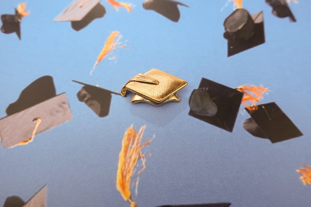 Gold Graduation Cap Lapel Pin- CC504G- Graduation Party Favors, Grad ...