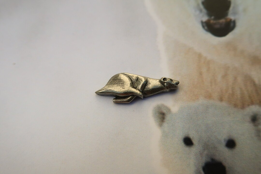 Polar Bear Lapel Pin - CC319- Polar Bears, Arctic Circle, Arctic ...
